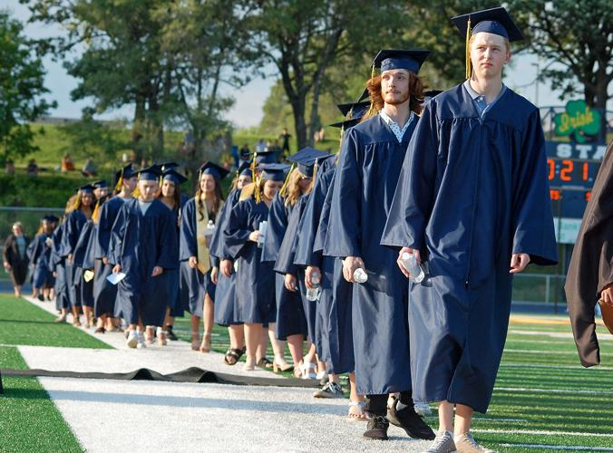 Graduating the Rosemount High School Irish way | Free | hometownsource.com