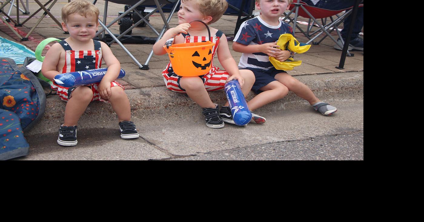 Scenes from the Apple Valley Freedom Days parade | Free ...