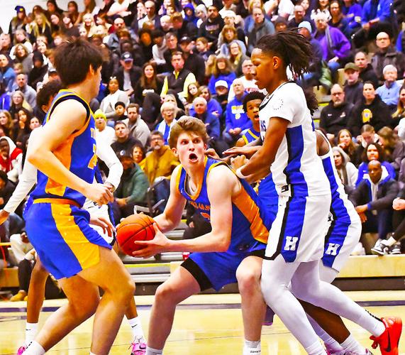 Fans pack the gym to see another hoops classic | Sports ...