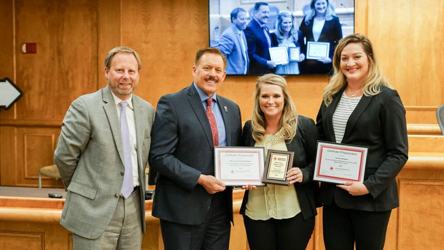 Eden Prairie Parks programs, aquatics center receive bounty of ...