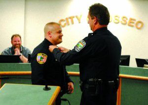 Osseo swears in new Police Chief | Government | hometownsource.com