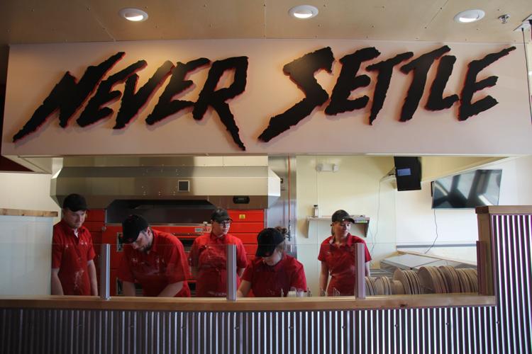 Toppers Pizza opens in Blaine | ABC Newspapers | hometownsource.com