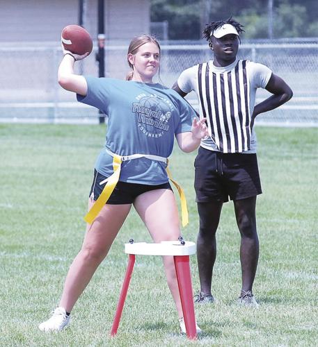 Girls grab football opportunity, run with it | Sports | hometownsource.com
