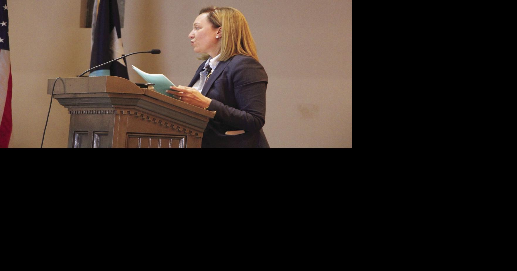 Heather Edelson pays Excelsior, Deephaven a visit | Free ...