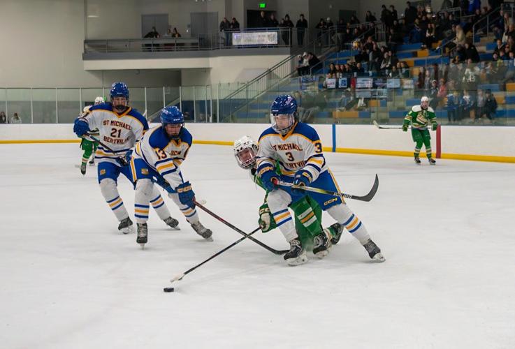 Hornets escape Knights’ late comeback attempt | Sports | hometownsource.com