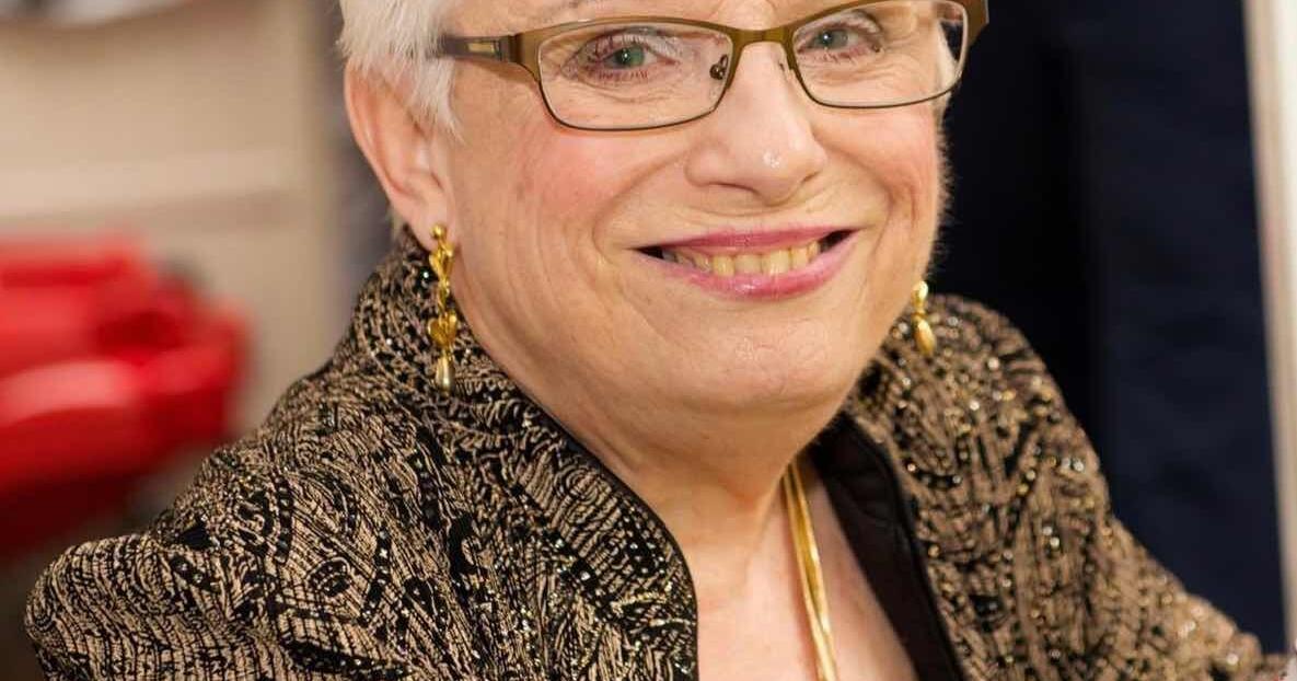 Elaine Marie Higgins | Obituaries | hometownsource.com