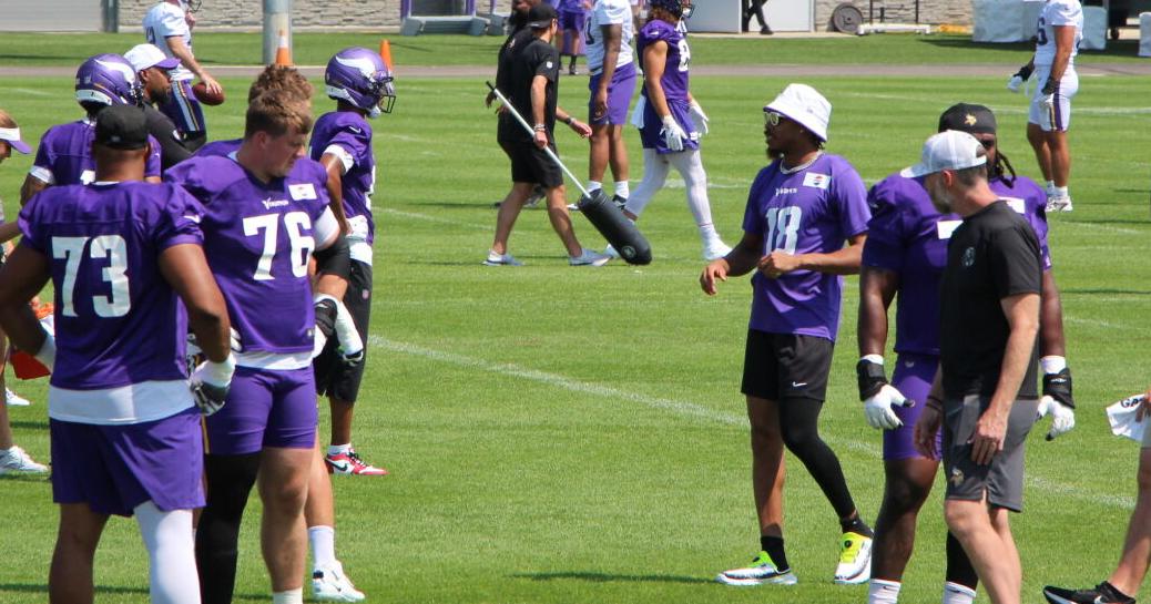 Heating up for a new Vikings season | Free | hometownsource.com