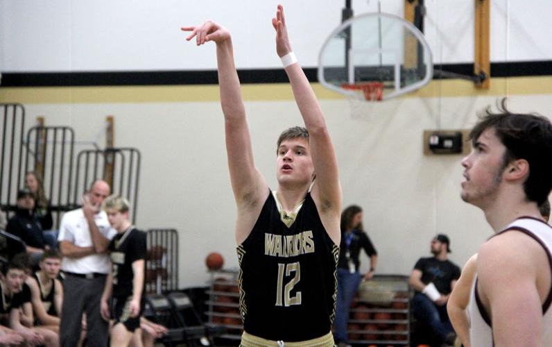 Warriors boys basketball eliminates Chatfield to advance in Sections ...