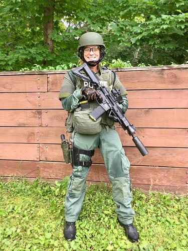 Dakota County deputy spends 20 years on SWAT team | Apple Valley ...