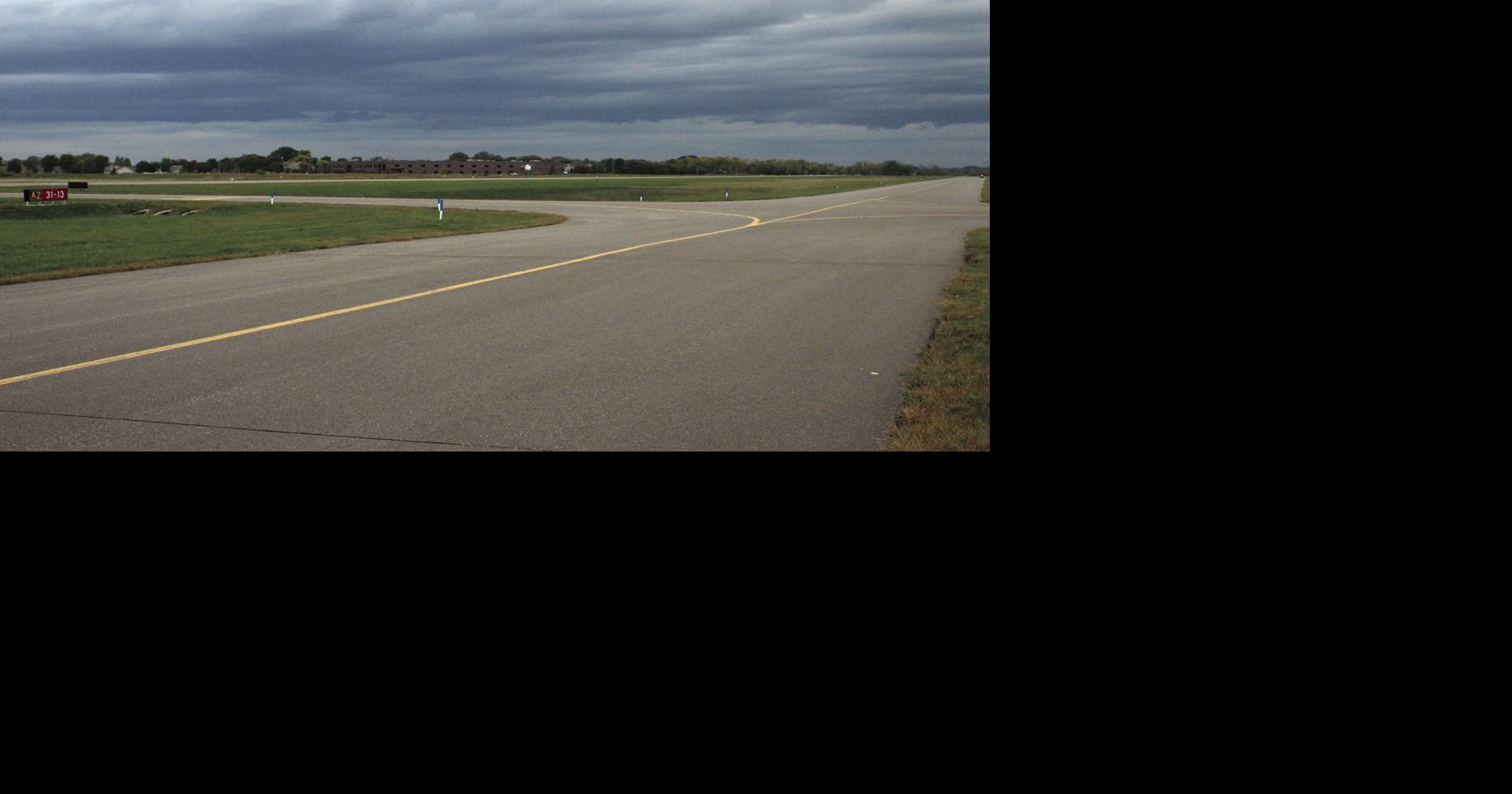 City settles over runway overrun | Government | hometownsource.com