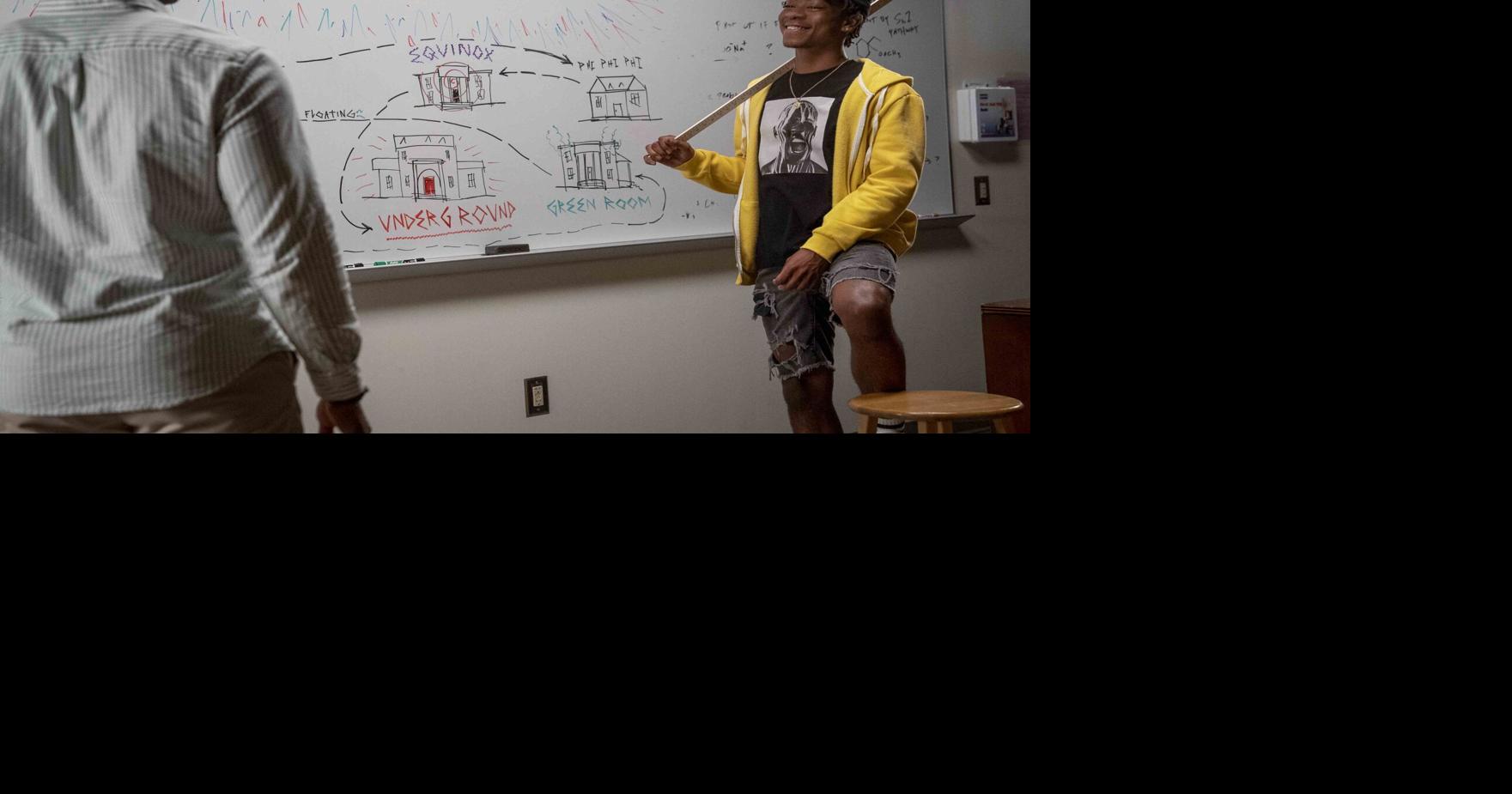 Man Versus Movie: What ‘Emergency’ lacks in intensity it makes up for ...