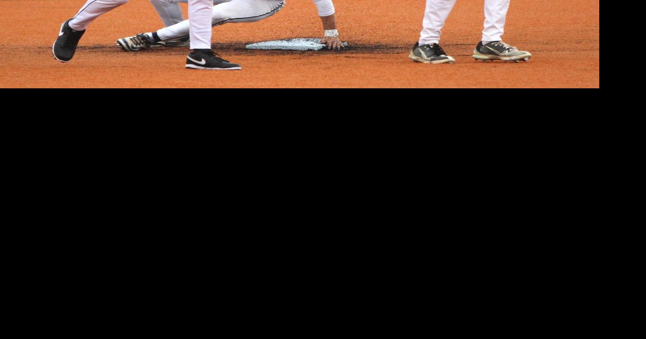 Champlin extends legion baseball win streak | Sports | hometownsource.com
