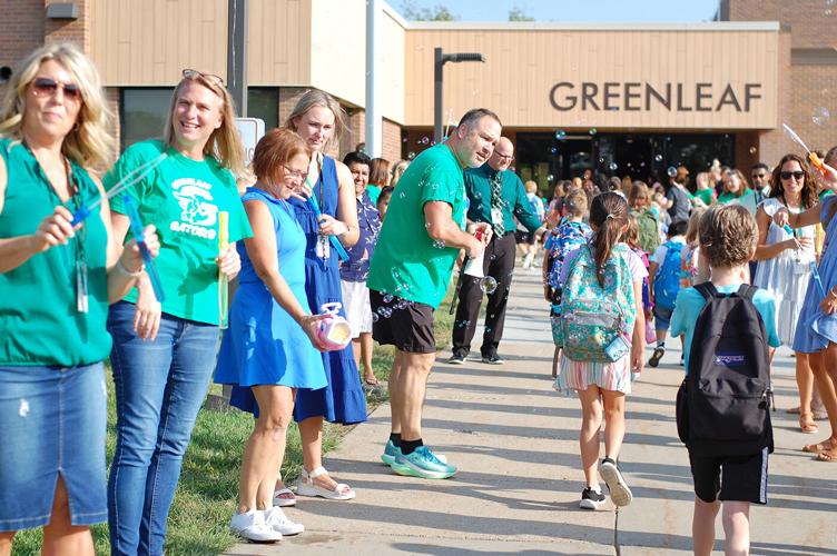 Greenleaf Elementary staff welcome students back to school | Free ...
