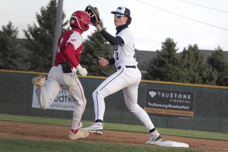 Rebels baseball go 1-1 in week of nail biters | Sports | hometownsource.com