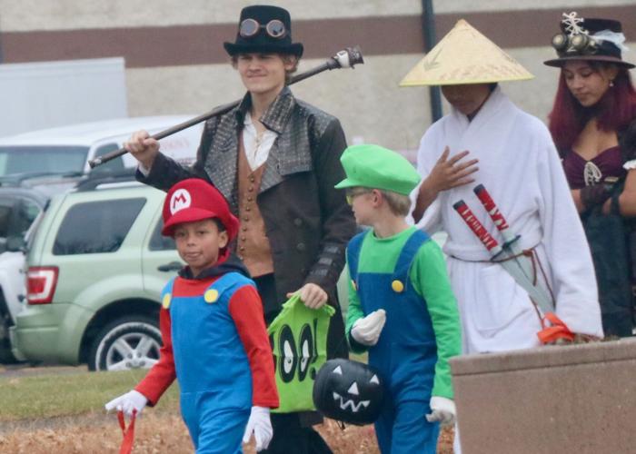 2022 Monticello Chamber and MCC trick-or-treating | | hometownsource.com