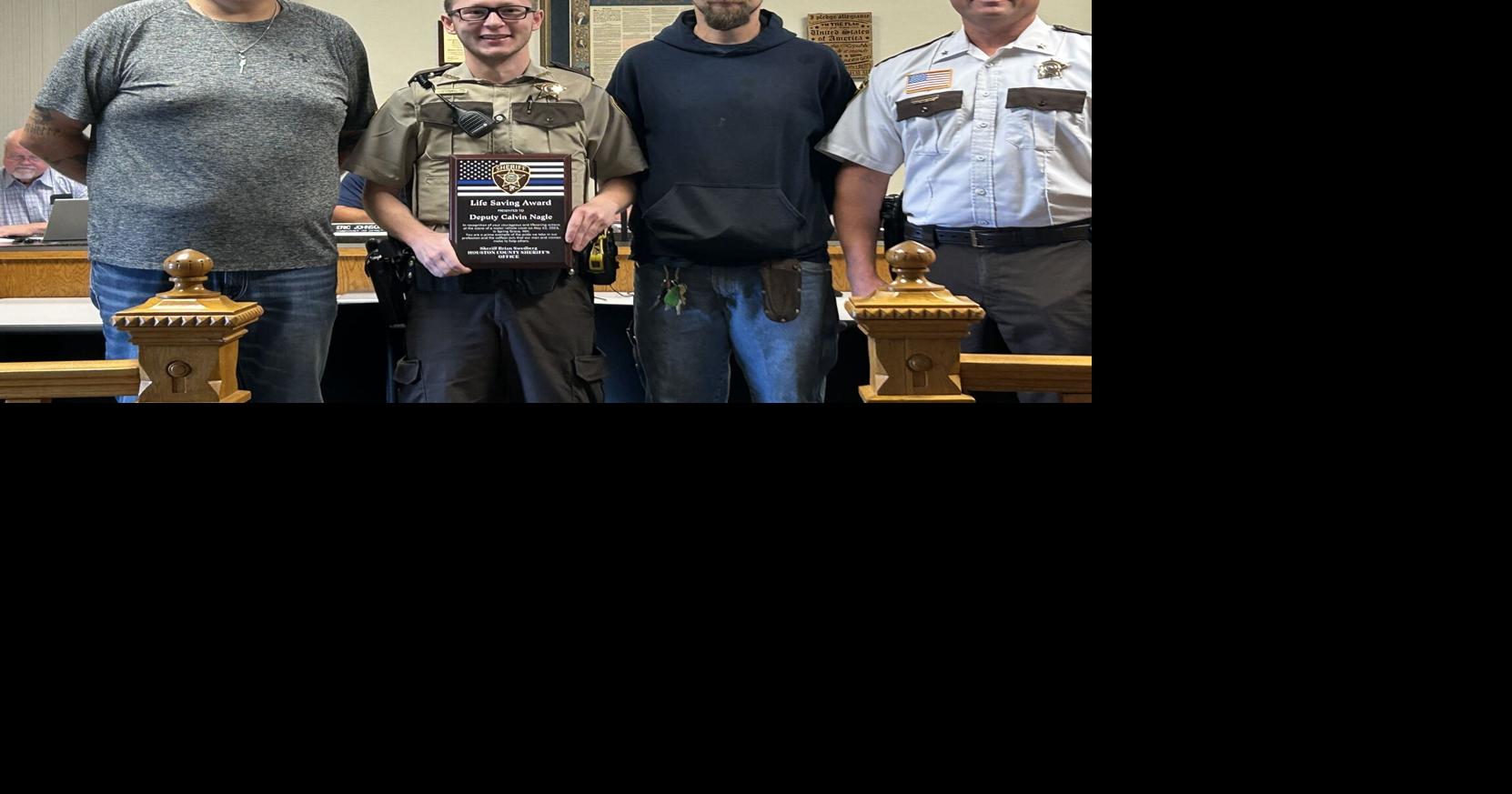 Deputy receives Life Saving Award | Local News | hometownsource.com