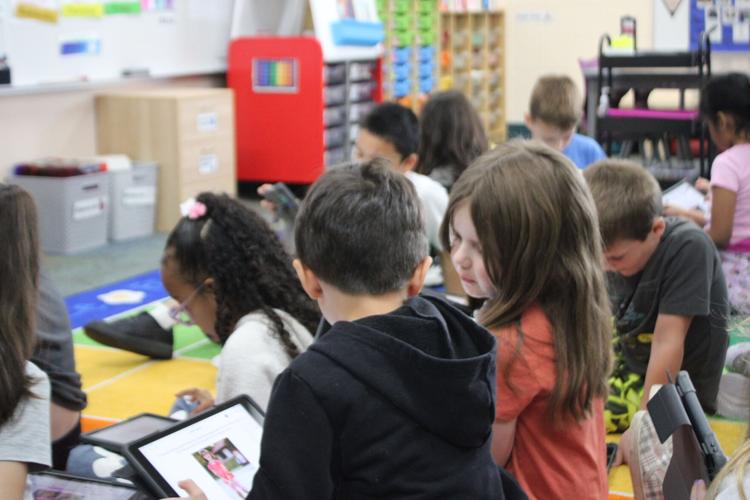 A look into classroom technology in 194 | Lakeville | hometownsource.com