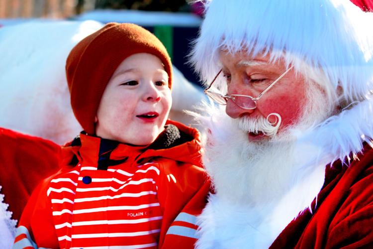 Downtown Santa, lights did not disappoint | Elk River Star News ...
