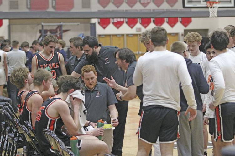 Tigers basketball coach, players awarded | Community | hometownsource.com