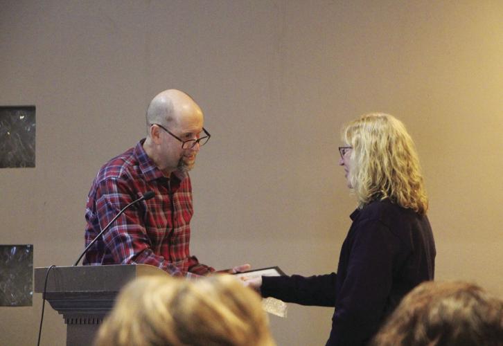 Long-time Excelsior postal clerk is saying hello to retirement ...