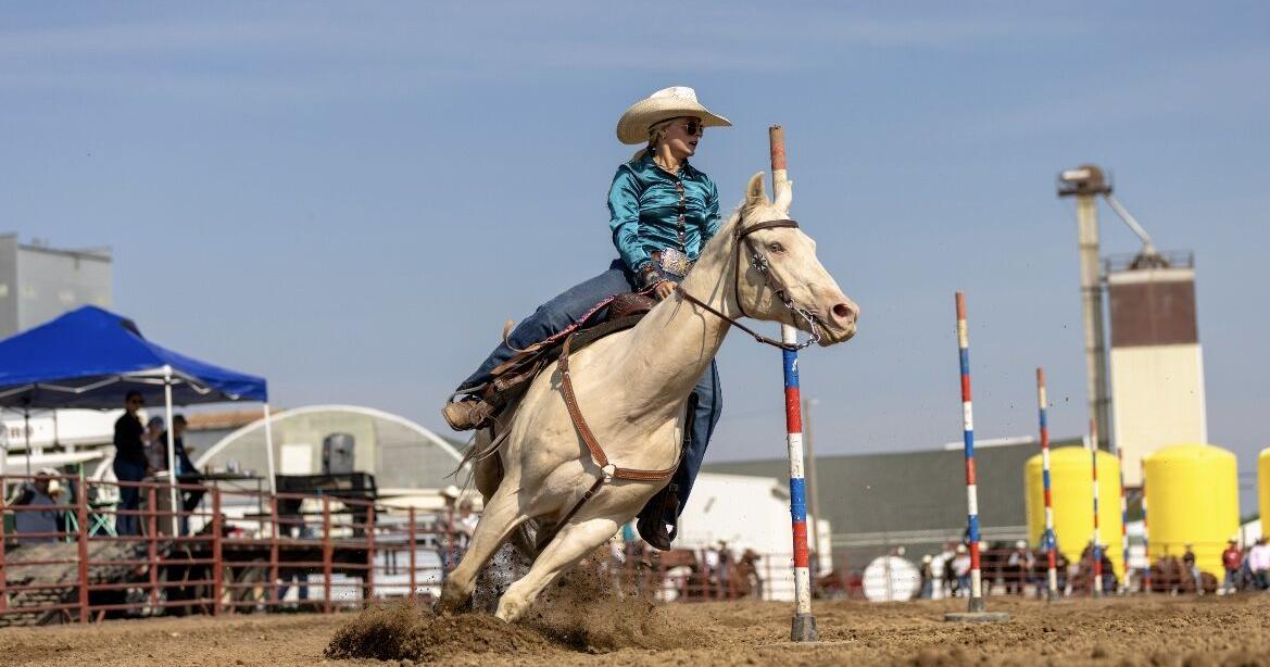 Rodeo queen brings spirit of the West to Waconia | Community ...