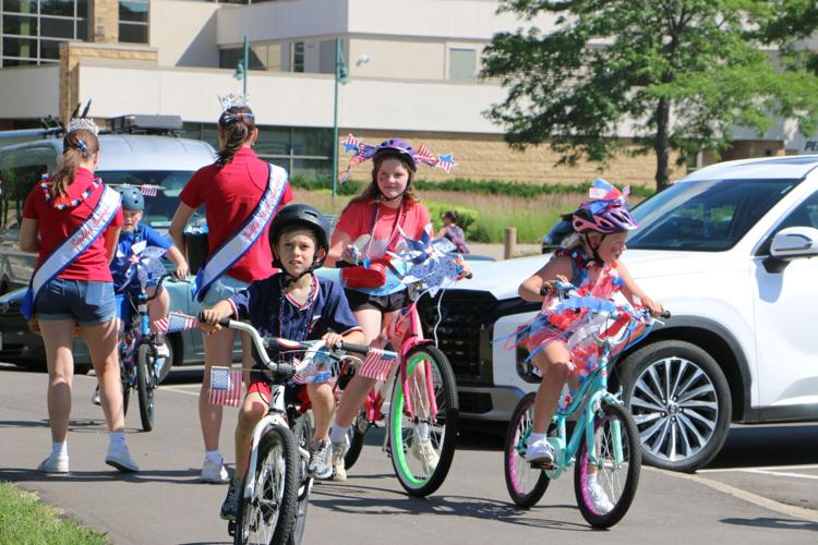 Eagan Funfest celebrates holiday, community | Free | hometownsource.com