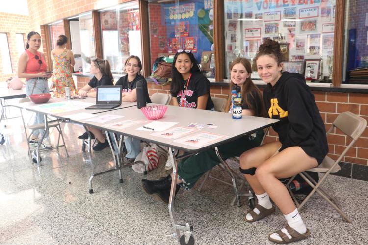 [PHOTOS] Welcome back, Armstrong Falcons! | | hometownsource.com