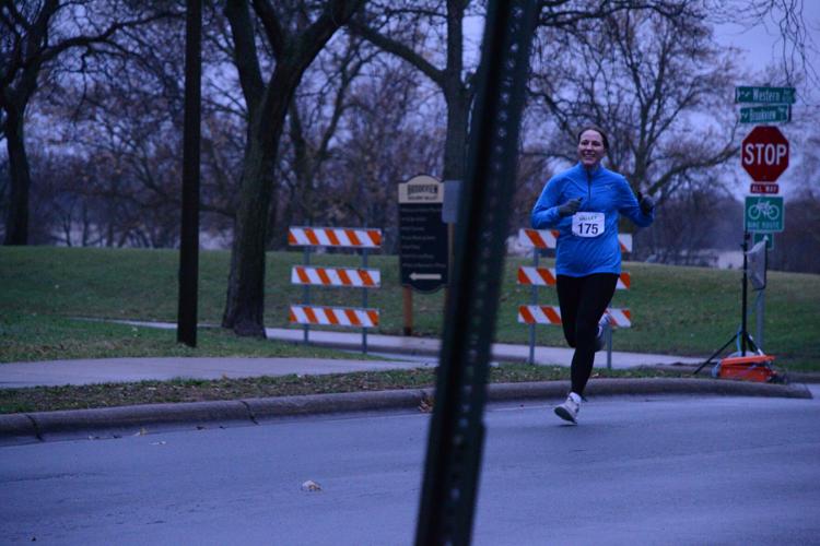 Runners don’t stop for a few raindrops | Crystal/Robbinsdale ...