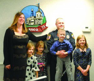Osseo swears in new Police Chief | Government | hometownsource.com