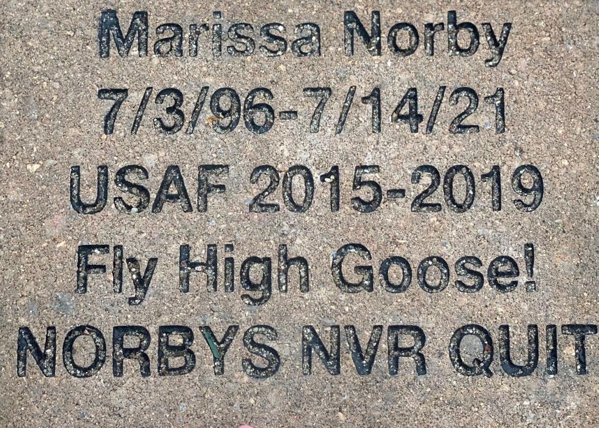 Grieving family honors Air Force veteran | Elk River Star News ...