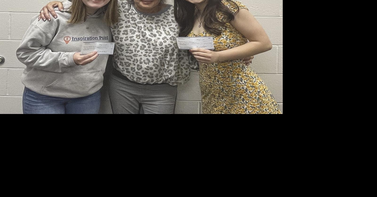 Eagan students receive MVWC scholarship | Free | hometownsource.com