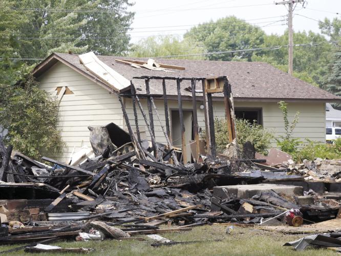 Home explosion leaves 1 dead, 2 injured | Princeton | hometownsource.com