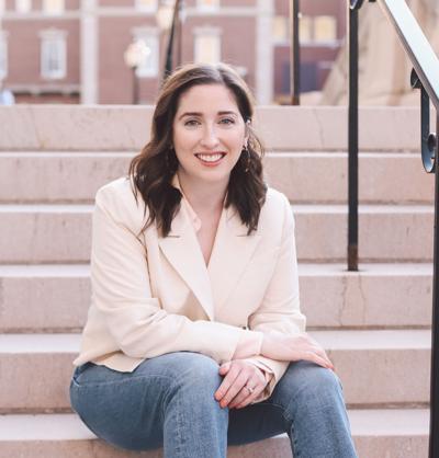 Rom-com author’s work creates a buzz | Burnsville | hometownsource.com