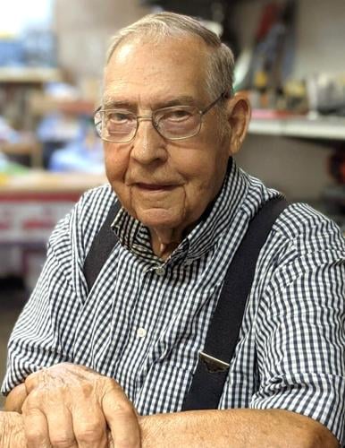 Clifford William Soderquist | Obituaries | hometownsource.com