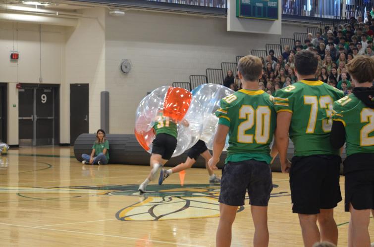 Great day to be a Hornet: Edina celebrates homecoming | Local News ...