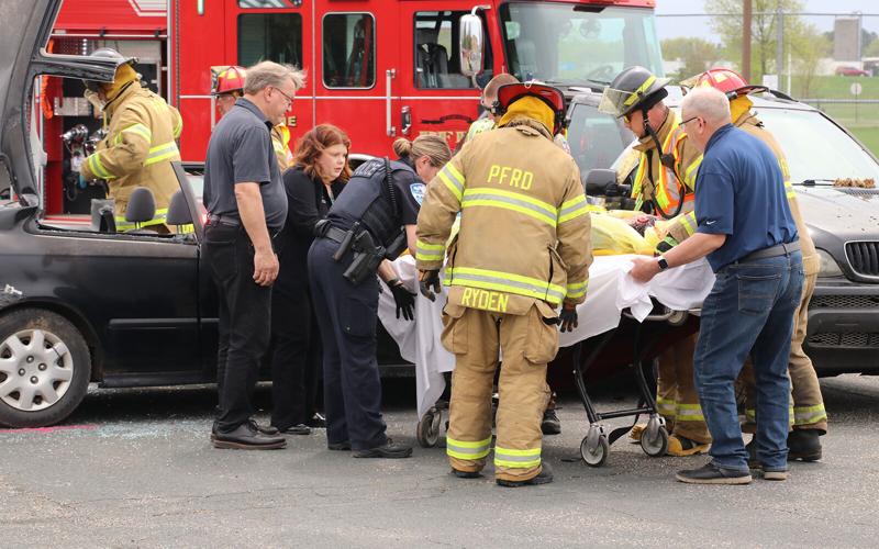 PHS mock crash highlights dangers of distracted decisions | Community ...