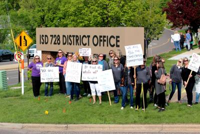 ISD 728 teachers, staff thwart $50K in stipends | Elk River Star News ...