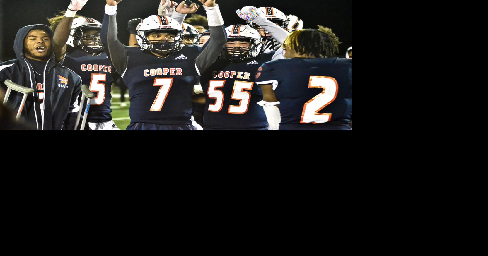 Robbinsdale Cooper football: The wait is over | Sports | hometownsource.com