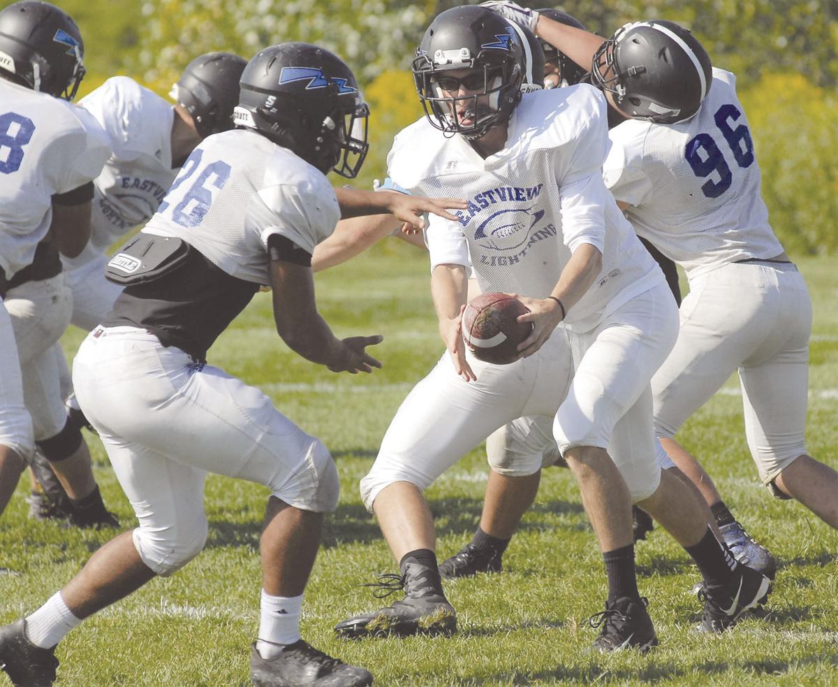 Lightning football team knows it has to buckle up early | Sports ...