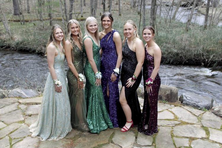 Rush City students make the best of Prom 2023 | Local News ...