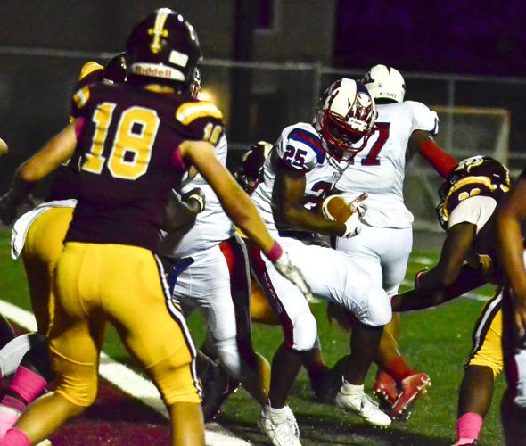 Robbinsdale Armstrong football: Airing it out | Sports | hometownsource.com