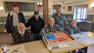 Harding Place residents enjoy Veterans Day | News | hometownsource.com