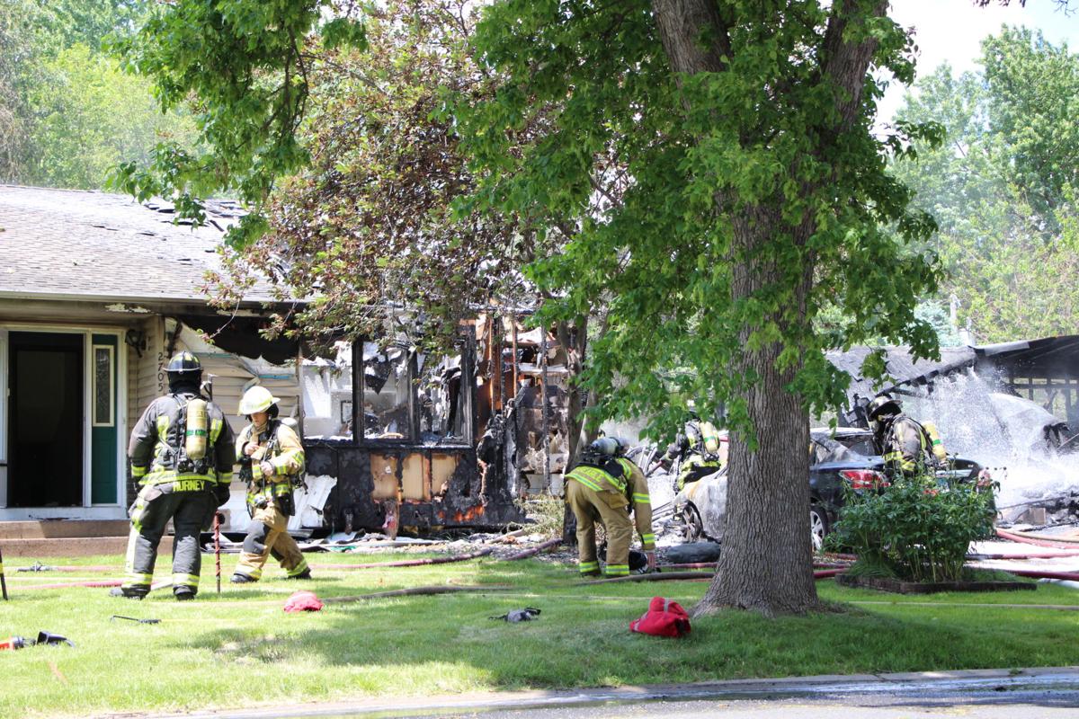 Early afternoon New Hope fire damages two homes | Free | hometownsource.com
