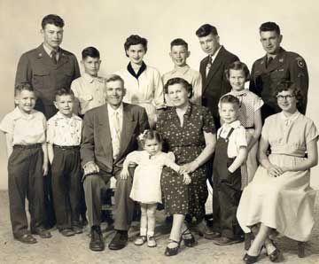 Wenzel family volunteering is wrapped in faith, service | Local News ...