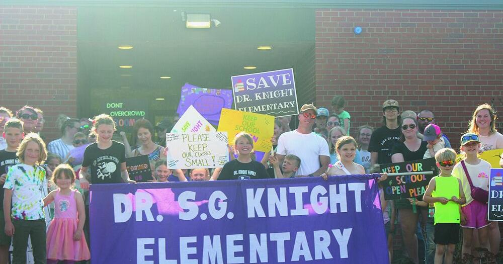 Dr. S.G. Knight Elementary School students protest proposed school ...