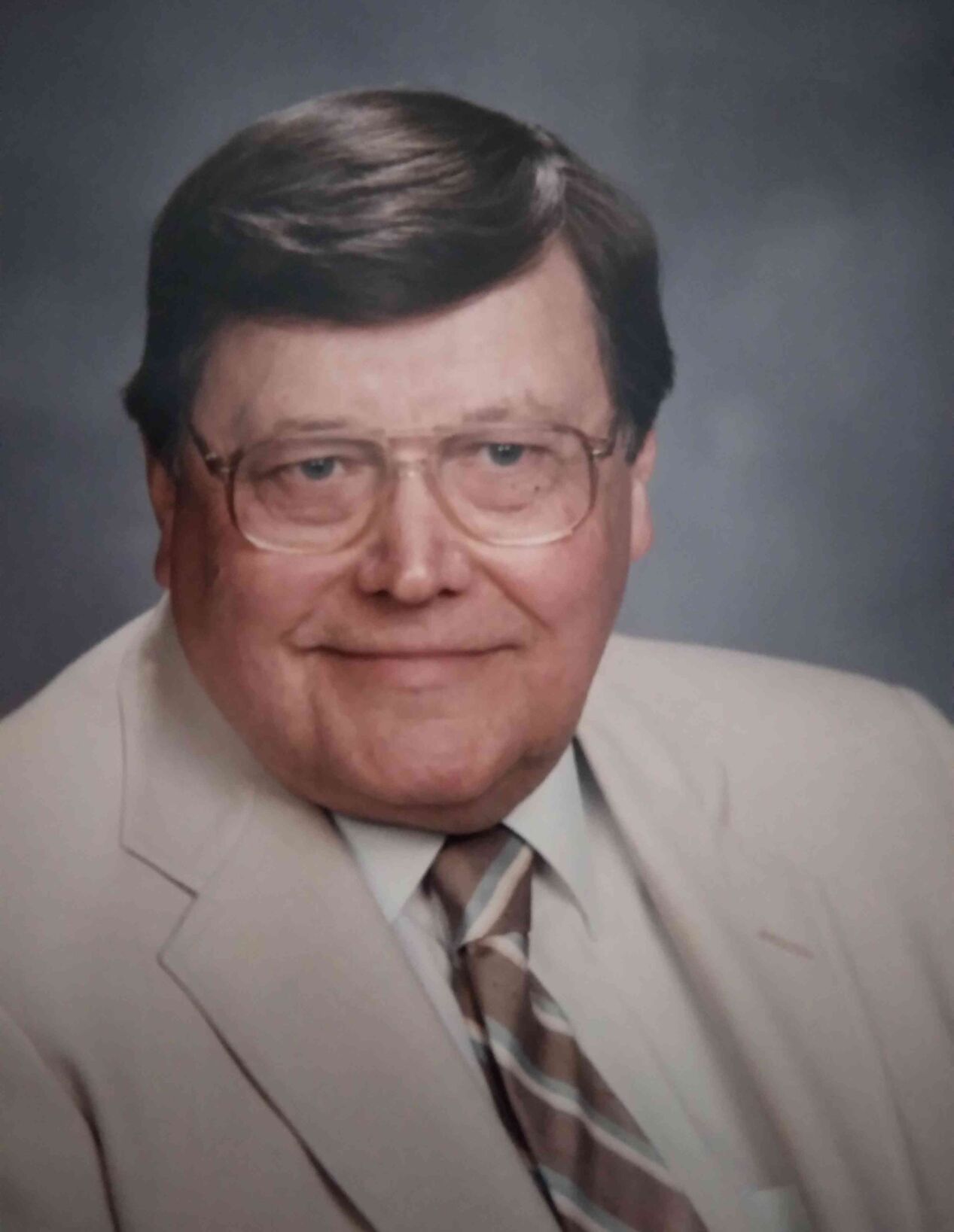 Gerald "Jerry" Chris Laube | Obituaries | hometownsource.com