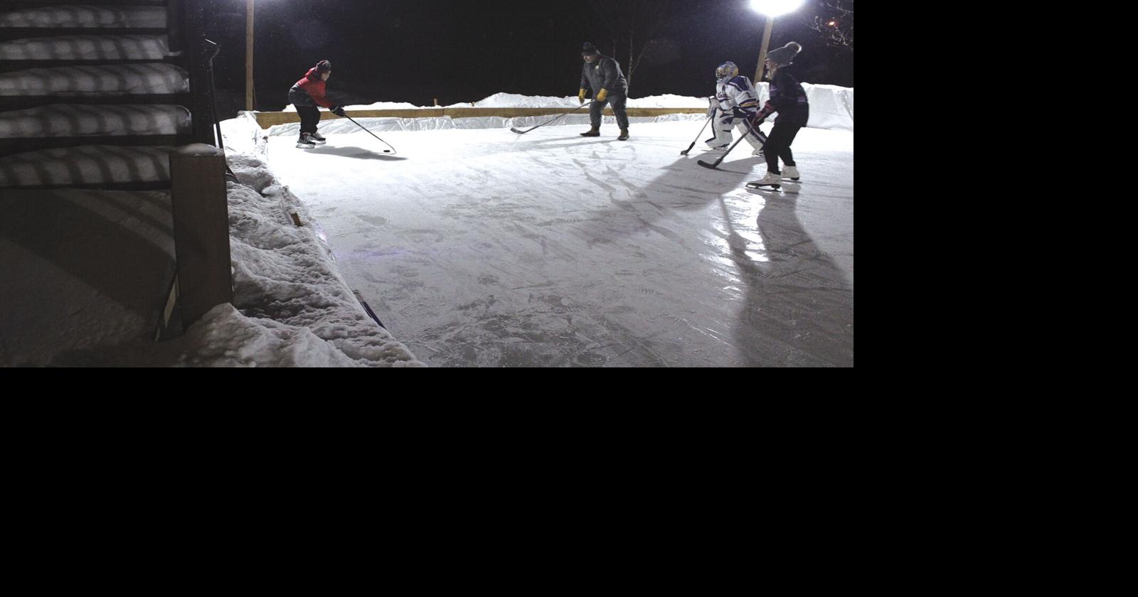 Andy Moll builds back yard ice rink | Sports | hometownsource.com
