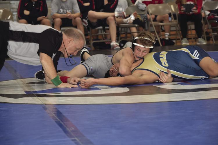 Wrestlers win 2 of 3 duals at Minnetonka | Orono | hometownsource.com