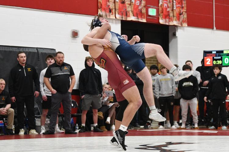 FL wrestling team to return to Xcel | Sports | hometownsource.com
