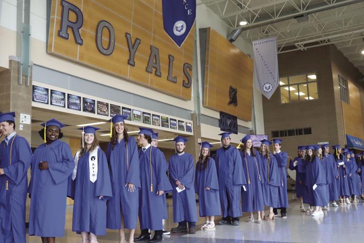 Rogers 2022 graduates take the stage | Press And News | hometownsource.com